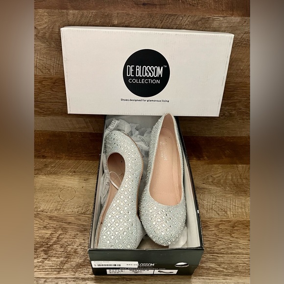De Blossom Collection | Shoes | New De Blossom Collection Diamond Heels ...